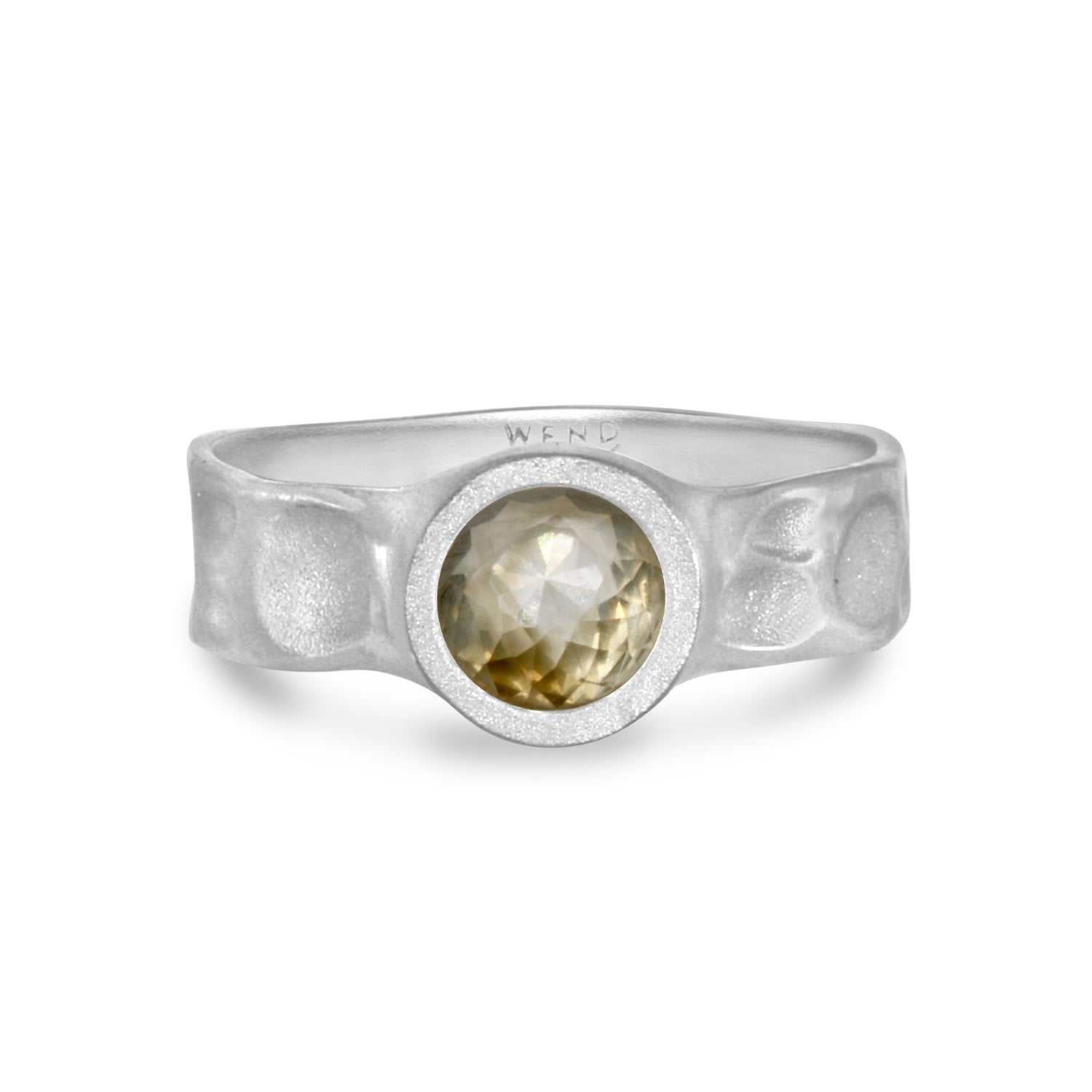 Lagoon White Gold Medium with Rustic Diamond – WEND